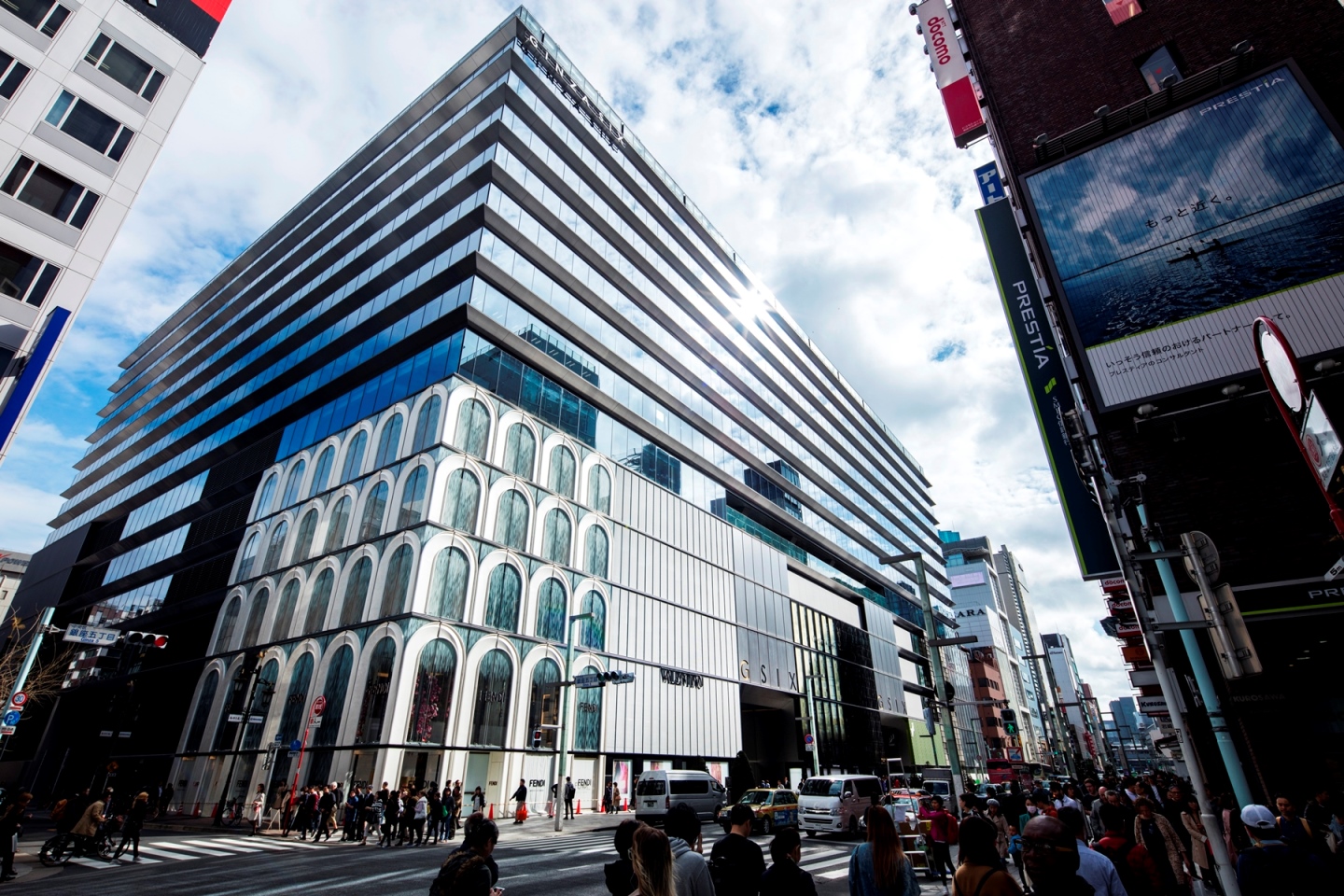GINZA SIX 開業イベント | DENTSU LIVE